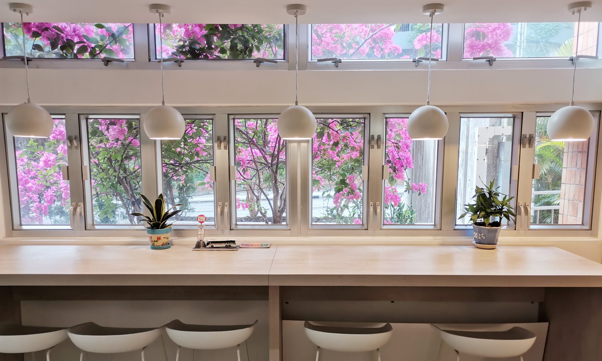 I. Introduction of Hall Buildings and Facilities 宿舍大樓設施簡介 - Hall ...